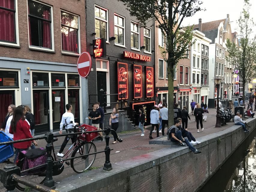 Amsterdam: Red Light District and Local Pub Tour - A Walk Through the Itinerary
