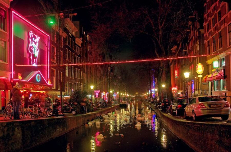 Amsterdam: Sex, Drugs, and Freedom Walking Tour - How to Make the Most of This Tour
