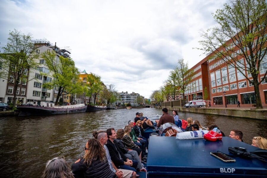 Amsterdam:Old City Canal Cruise with Live Guide and Open Bar - Why This Tour Is a Great Choice
