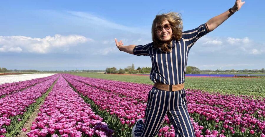 Amsterdam:Private guided Non Touristic Tulip & Windmill tour - What Travelers Can Expect