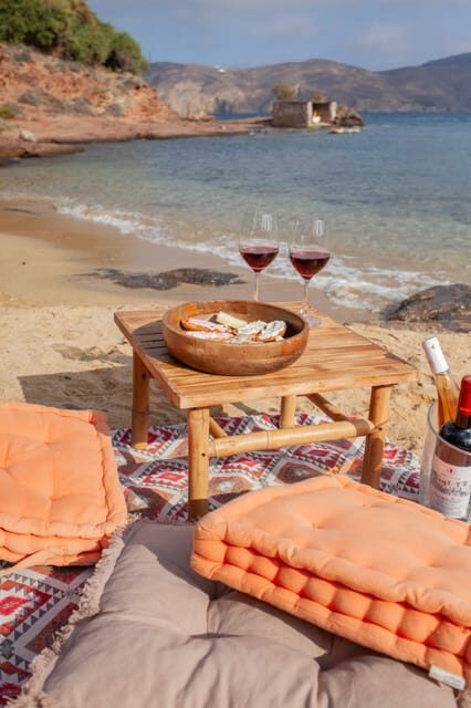 Ancient Greek Wine Tasting on the Beach with a Sommelier - What You’ll Experience During the Tour