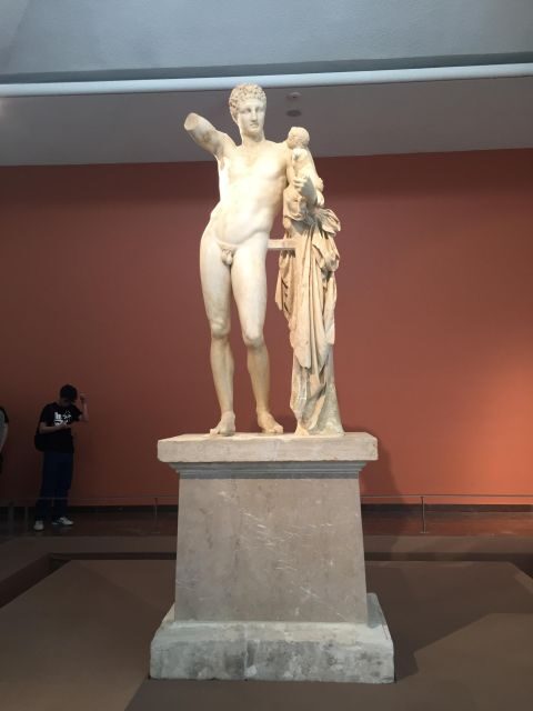 Ancient Olympia: Private Tour site, museum, bee farm, winery - Strolling Through Olympia Town and Market
