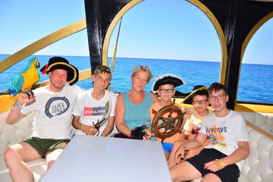 Antalya: Lara Pirate Boat Trip with Lunch and Pickup - Who Should Consider This Tour?