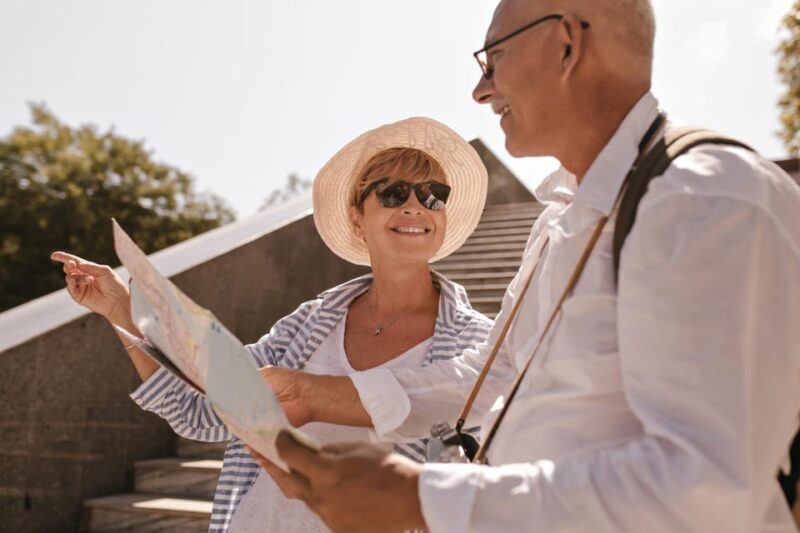Antibes: Express Walk with a Local in 60 minutes - Key Points