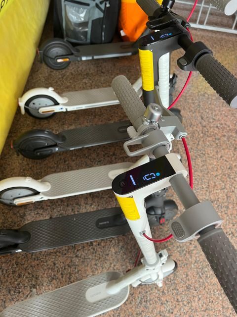 Armação de Pêra on an electric scooter - Why This Experience Offers Good Value
