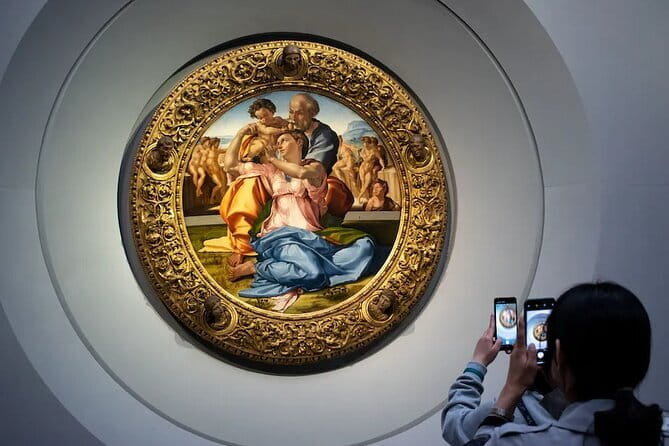Art Florence: Uffizi Gallery Skip the line with Expert Insights - Exploring the Uffizi Gallery with a Guided Tour