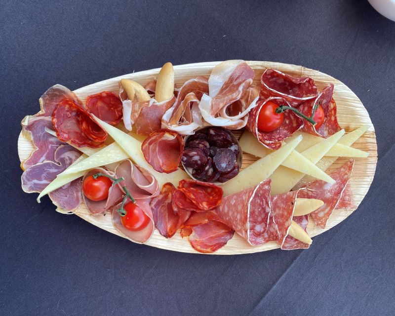 At the gates of Toulouse: Gourmet Tour - At the Gates of Toulouse: Gourmet Tour – A Practical Guide for Wine Lovers
