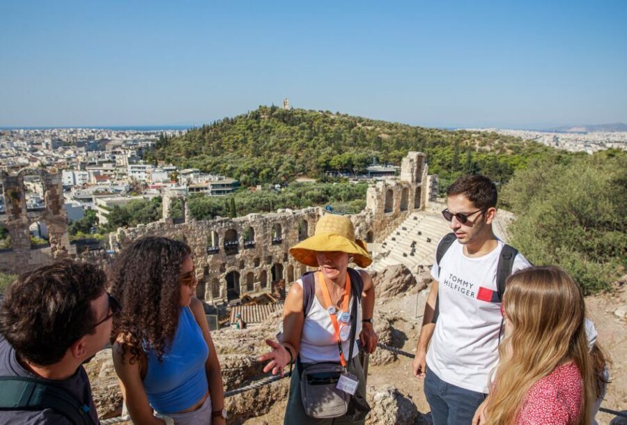 Athens: Acropolis Guided Tour and Old Town Food Tasting - The Practical Side: What to Expect