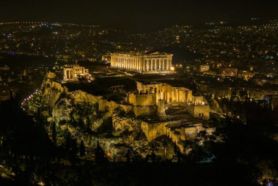 Athens and Piraeus: Private Night Tour - A Closer Look at the Athens Night Tour Experience