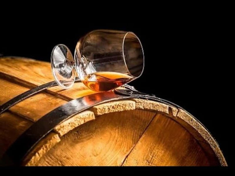 Athens: Brandy & Tsipouro Tasting - Breaking Down the Experience