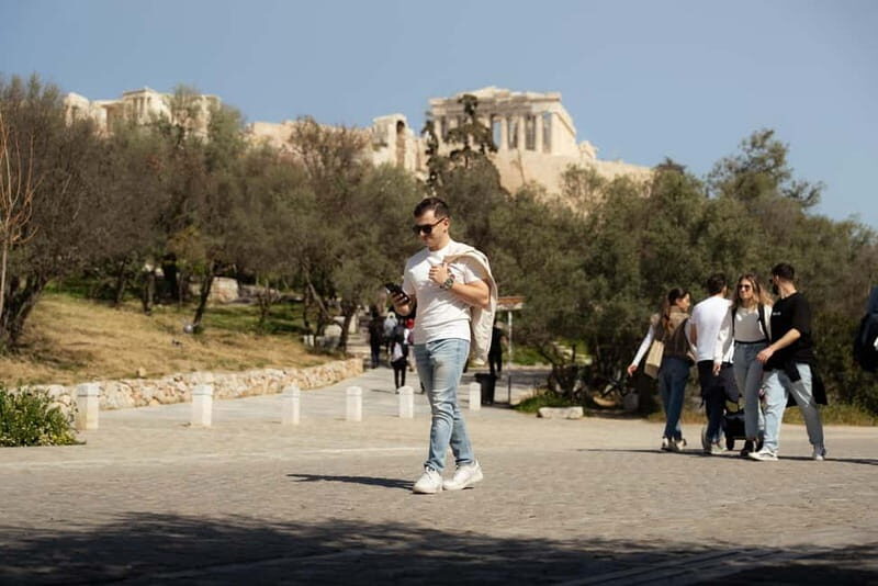 Athens: Custom tours inside an AI powered mobile app - Exploring Athens with the pockeTour App: A Practical Review