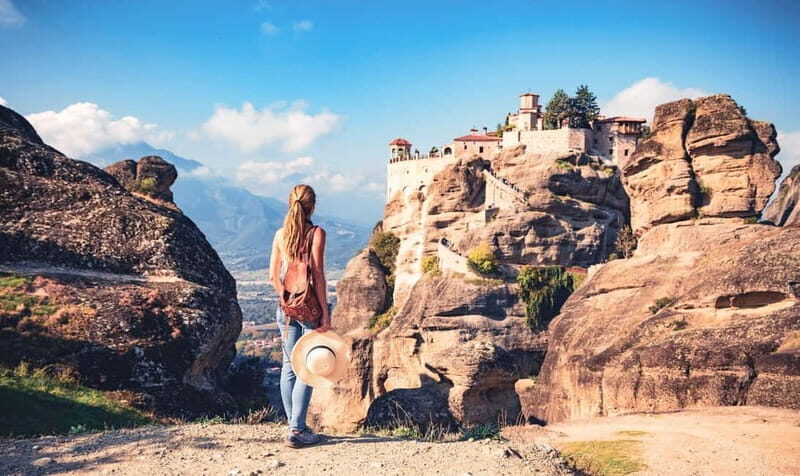 Athens: Meteora Tour with Local Guide and Greek Lunch - Arrival at Meteora and the Local Guide