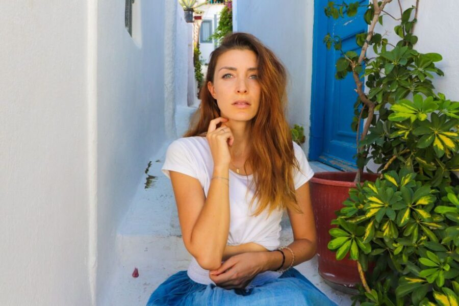 Athens: Professional photoshoot at Anafiotika Village - The Itinerary: What to Expect