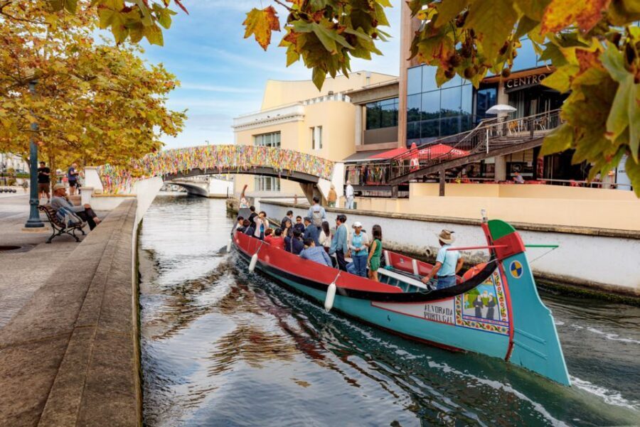 Aveiro: Scenic Guided Boat Tour - The Value of the Experience