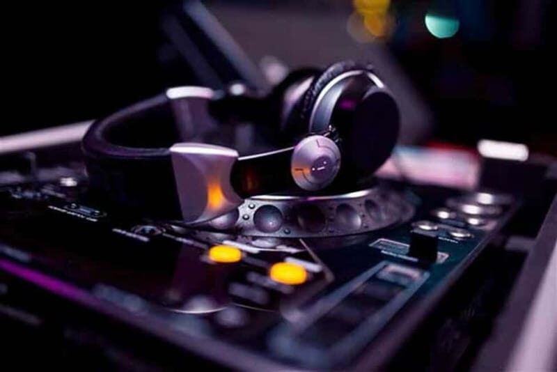 Back to the '80s Disco Cruise Ammouliani Round Tour - What Makes This Cruise Special