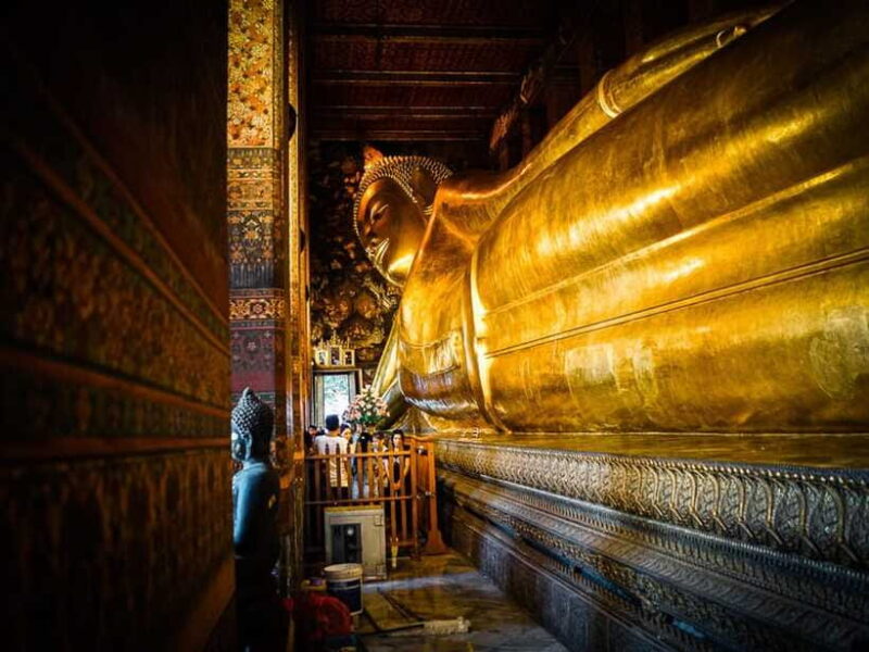 Bangkok: Ancient Temples and Khlong Lat Mayom Market Tour. - Key Points