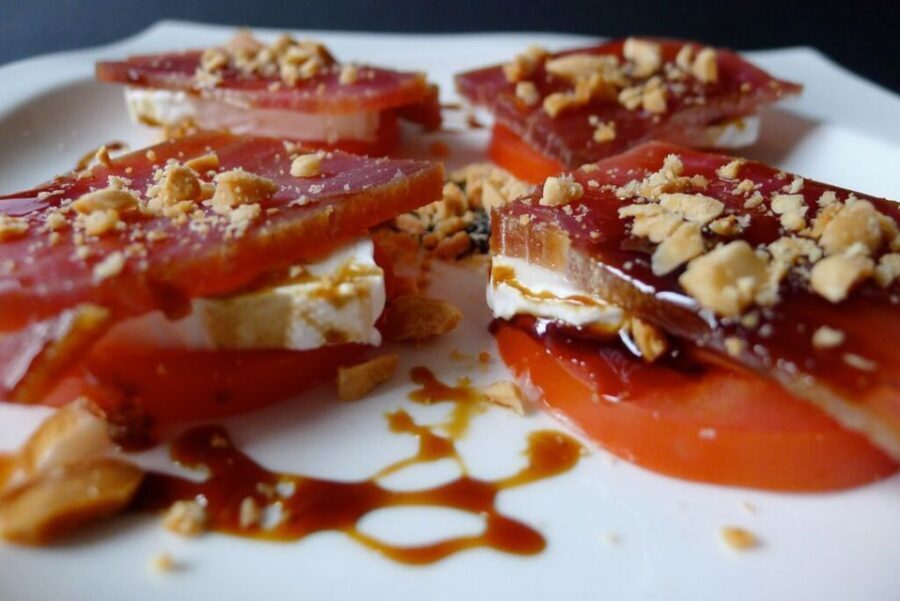 Barcelona: 4-Hour Tapas Evening Tour and Flamenco Show - What to Expect During This Evening in Barcelona