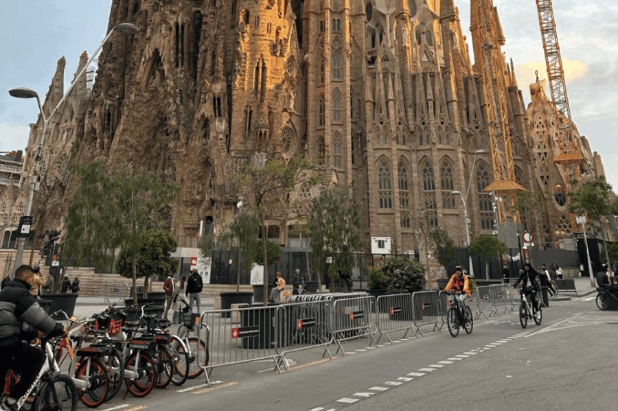 Barcelona: Bike Tour with local private guide - A Detailed Breakdown of the Itinerary