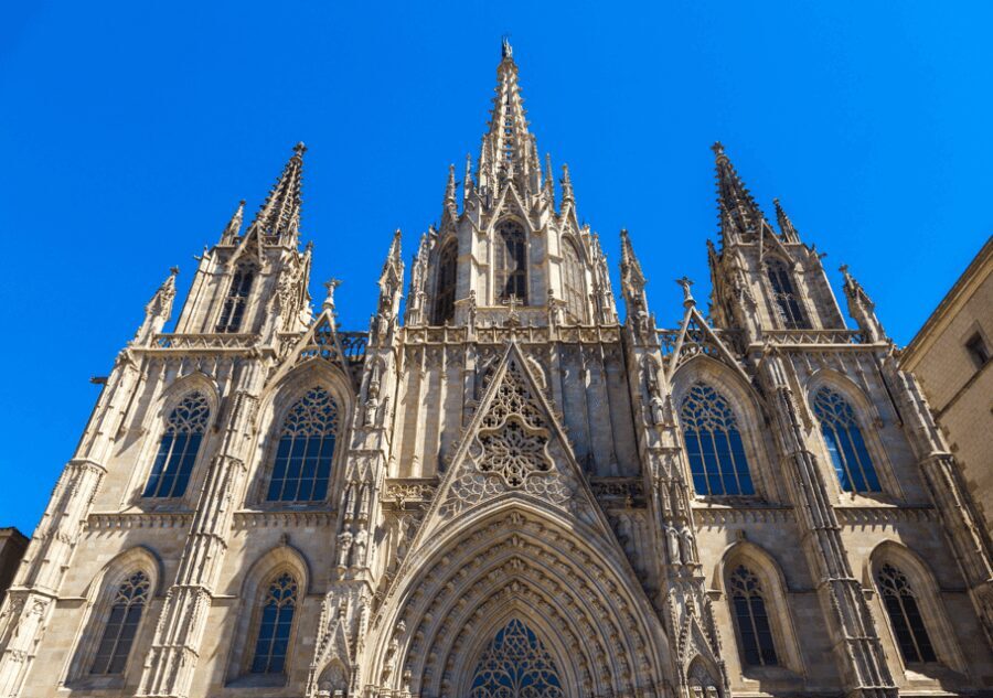 Barcelona Cathedral: Ticket, Guided Tour and VR Experience - The Itinerary: What to Expect