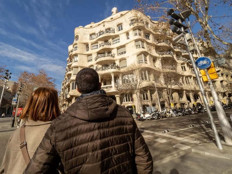 Barcelona: Gaudi Tapas & Wine Tasting Small Group Tour - Tasting Spain’s Comfort Food at a Local Eaterie