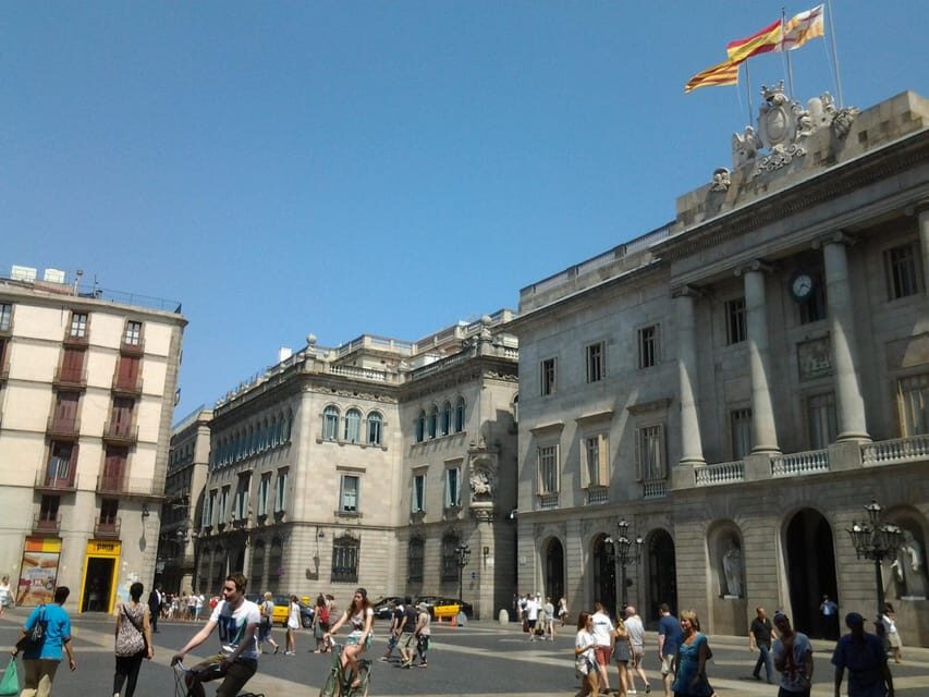Barcelona: Gothic Quarter Legends Walking Tour with Tapas - Who Should Take This Tour?