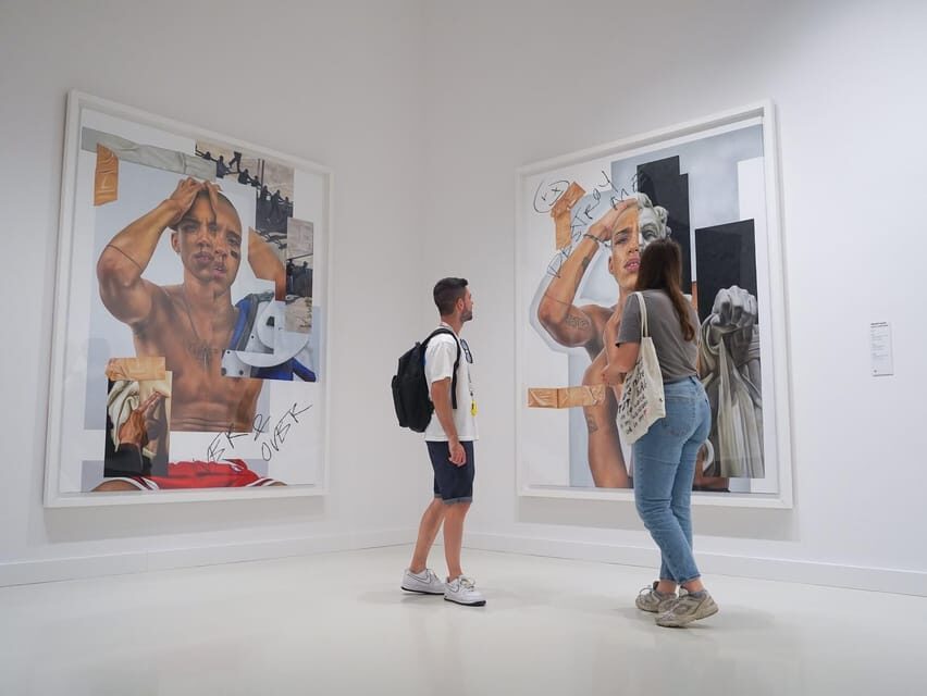 Barcelona: Hop-On Hop-Off Bus and Moco Museum Ticket - Breaking Down the Route Highlights