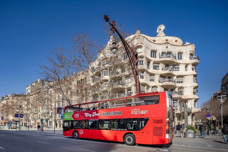 Barcelona: Hop-On Hop-Off Bus with Sailing Cruise - Who Should Consider This Tour?
