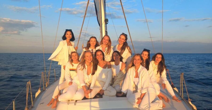 Barcelona: Luxury Private Yacht Daytime Cruise - Who Should Consider This Tour?