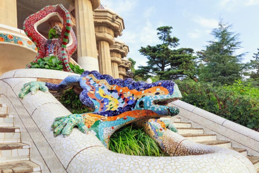 Barcelona: Sagrada Familia and Park Guell Small-Group Tour - Authentic Insights from Reviews