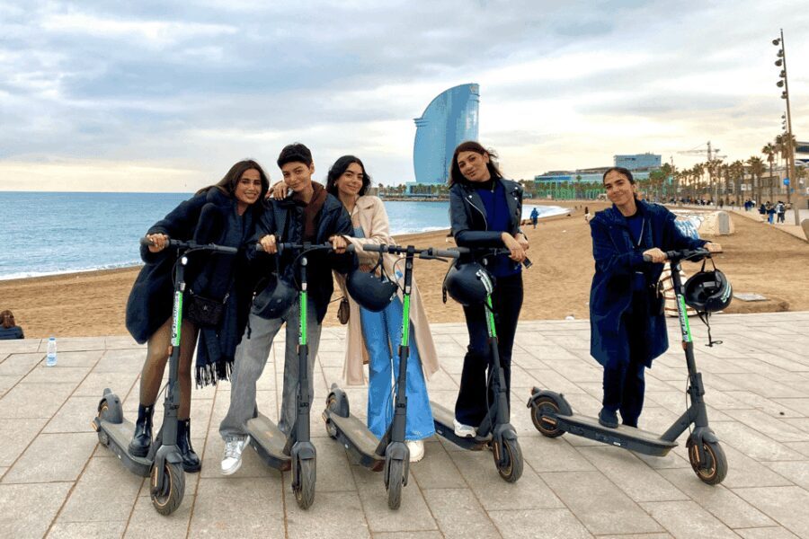 Barcelona: Sagrada Familia Electric Scooter or Bike Tour - Exploring the Gothic Quarter
