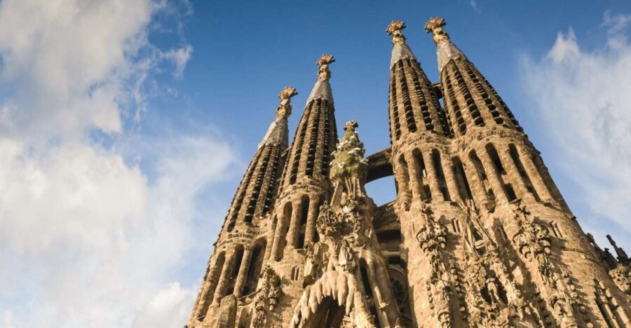 Barcelona: Sagrada Familia Skip The Line Insider Guided Tour - Deep Dive into the Itinerary