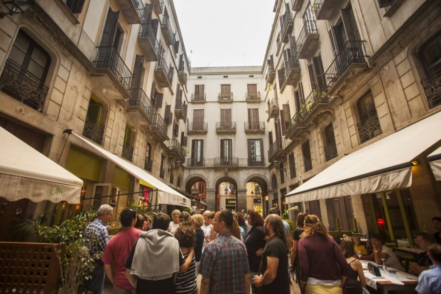 Barcelona: The Shadow of the Wind Literary Walking Tour - Who Will Love This Tour?
