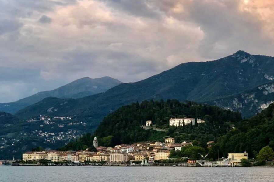 Bellagio: Lake Como Sunset Kayak Villas Experience - Exploring the Itinerary and Sights