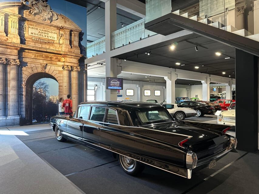 Benidorm: Modern carriage tour to Museo del Motor - The Pickup and Flexibility
