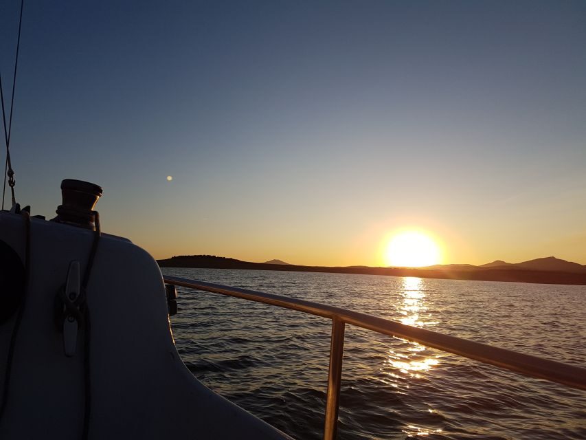 Berrocalejo: Sailing Class in Natural Park - The Boats and Group Dynamics