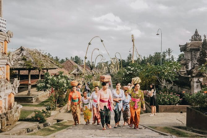 Best Day Tour - #3 World Cleanest Traditional Village - Key Points