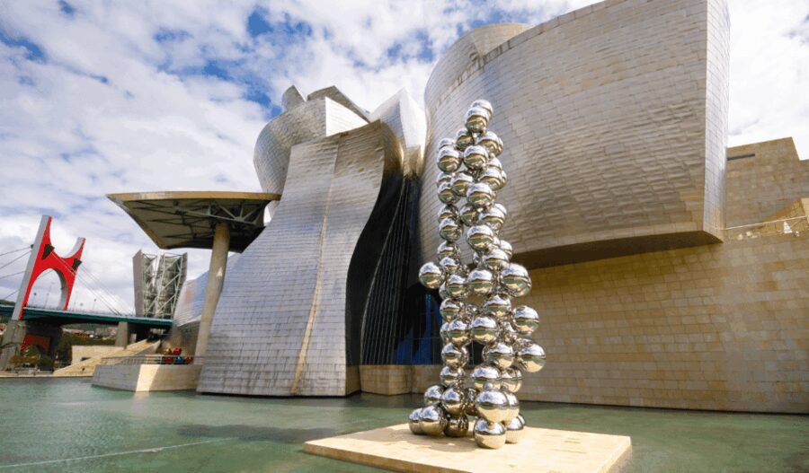 Bilbao & Guggenheim Private Walking Tour from Hotel/Center - In-Depth Tour Breakdown: What to Expect