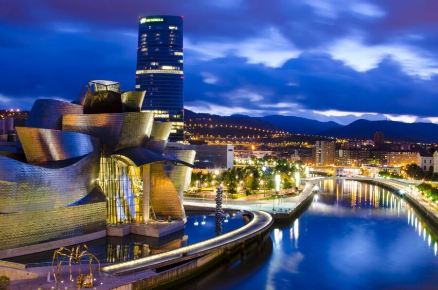 Bilbao: Private Night Walking Tour - Why choose the Bilbao Night Walking Tour?