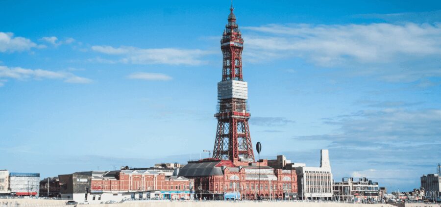 Blackpool Christmas Lights Walking Tour with an App - Who Will Love This Tour?