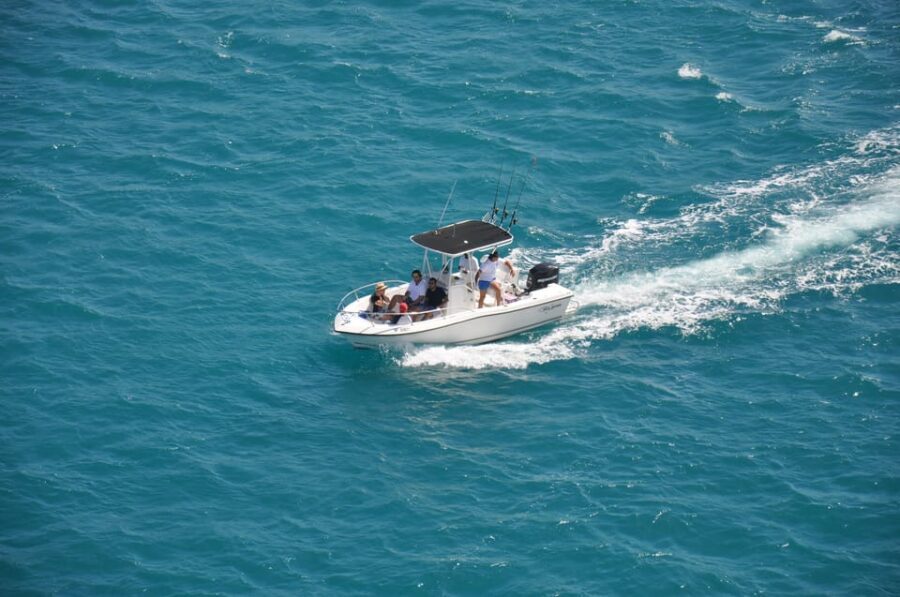 Boat rental 40 hp in Syracuse - Key Points