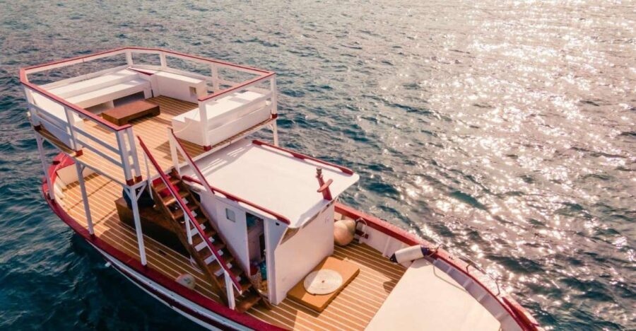 Boat tour with typical lunch in Siracusa - Frequently Asked Questions