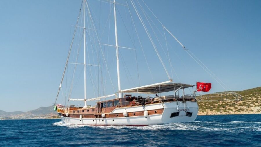 Bodrum: Bodrum Private Boat Tour with Lunch - The Stop Highlights