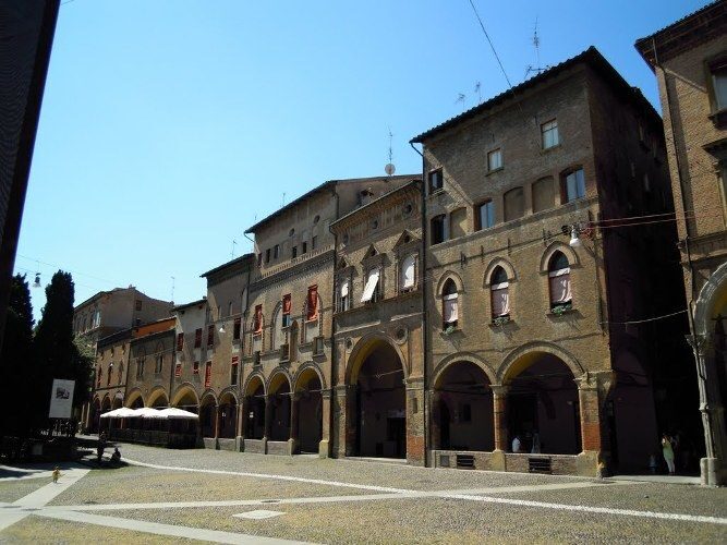 Bologna: Guided Walking Tour - Discovering Bologna’s Unique Architectural Features