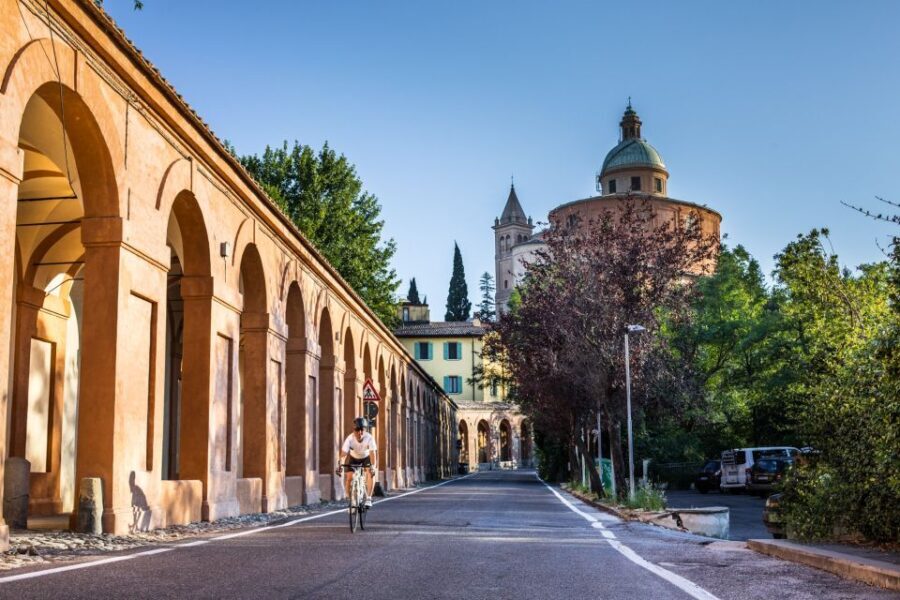 Bologna: Porticoes and Basilica San Luca Guided Tour - The San Luca Express and the Journey to the Basilica