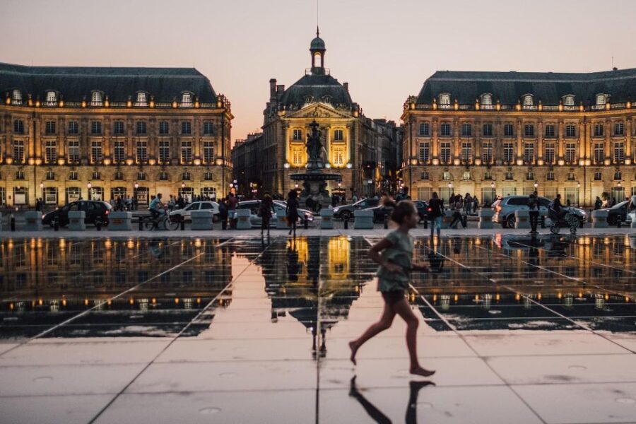 Bordeaux: Tour with Private Guide - Who Is This Tour Best For?