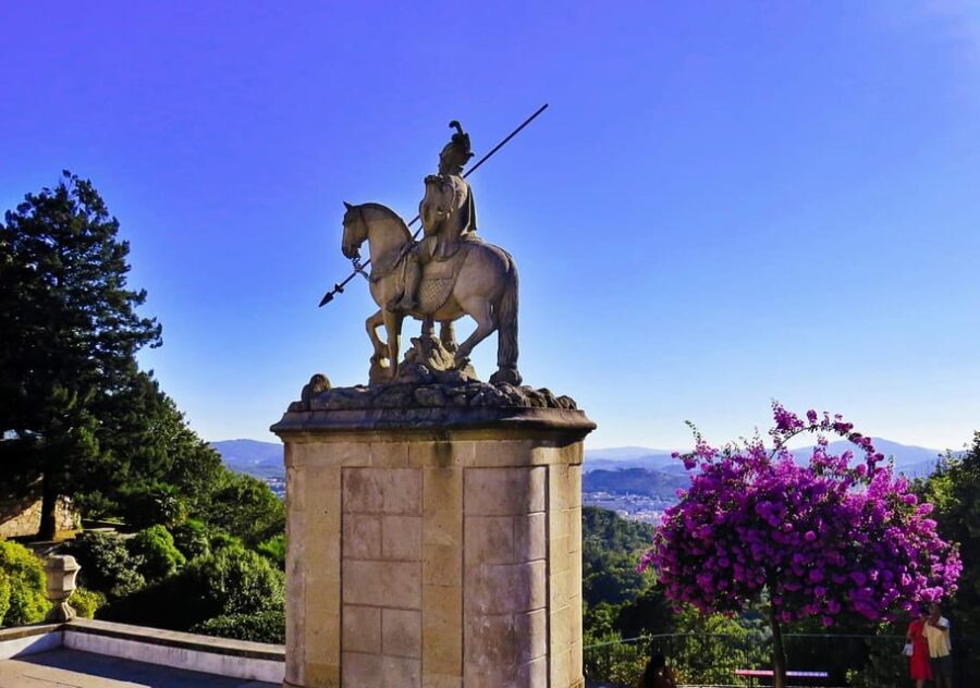 BRAGA E GUIMARÃES: Historical Private Tour from Porto - Why This Tour Offers Great Value