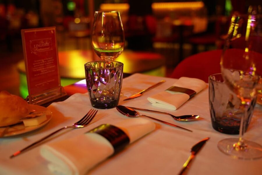 Braga: The Lingerie Restaurant Cabaret Show with Dinner - An in-depth look at what this experience offers