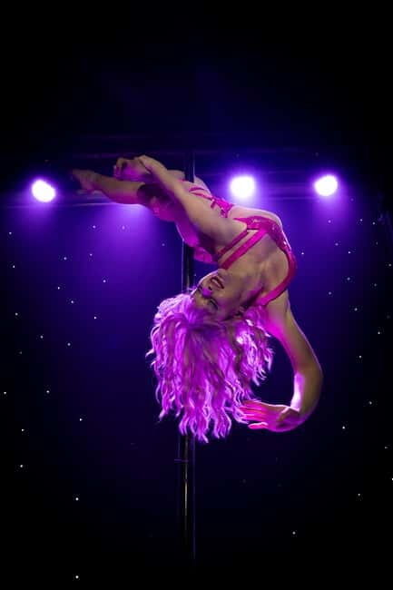 Brighton: Cabaret Carousel Show Ticket - What to Expect: A Night in the Whimsical World of Cabaret