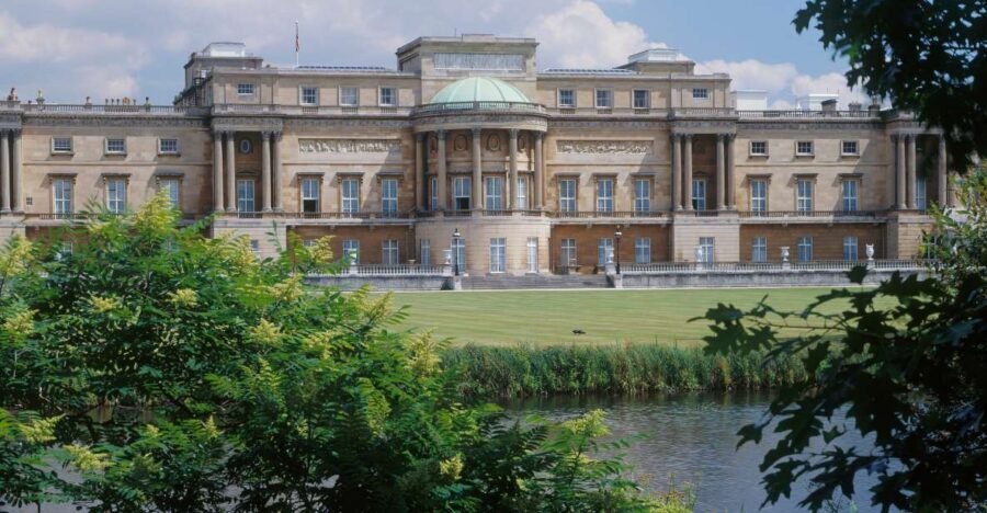 Buckingham Palace and Stonehenge Tour - Who Is This Tour For?
