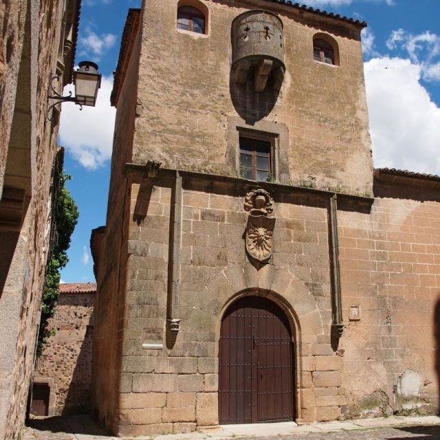 Caceres: City Highlights Private Guided Walking Tour - Practical Details & Tips